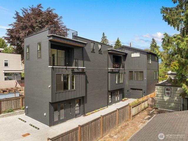 10331 Ashworth Ave N, Seattle, WA 98133