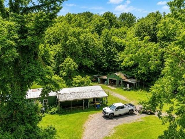 10337 Short Cut Rd, Weedsport, NY 13166