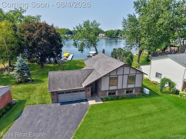 10334 Dar Ln, Atlas, MI 48438
