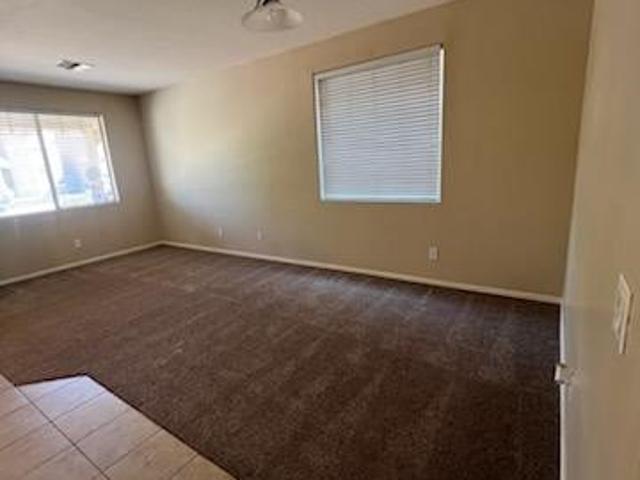 10335 W Robin Lane