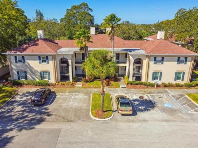 10335 Carrollwood Ln #116, Tampa, FL 33618