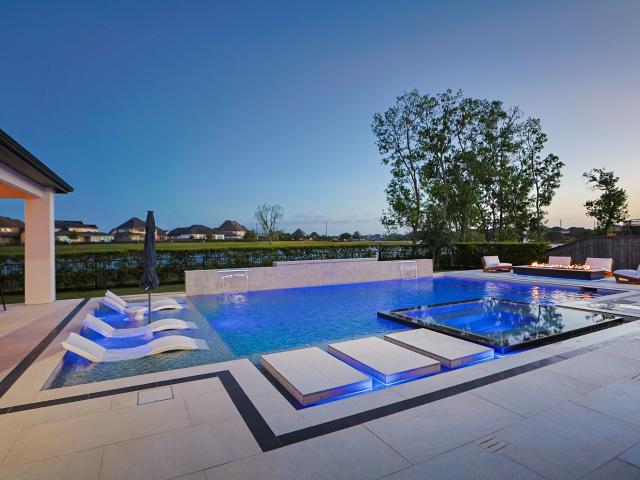 10338 Fountain Shore Drive