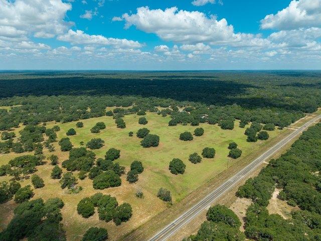 10338 FM 2437, Hallettsville, TX 77964