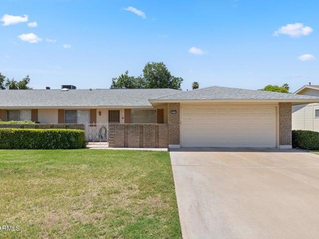 10339 W Prairie Hills Cir, Sun City, AZ 85351