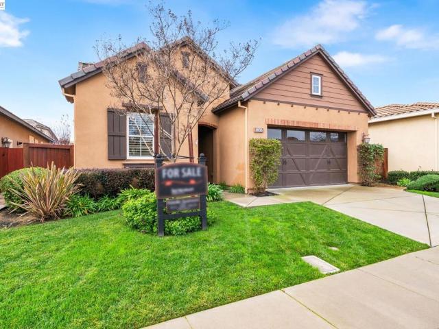 1033 Malbec Ln