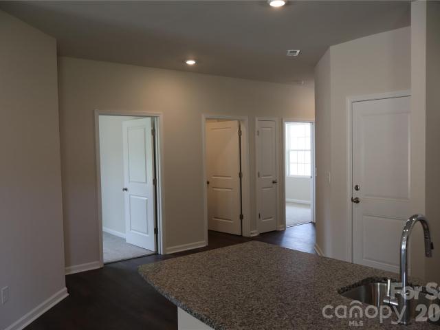 1033 Marble Passage