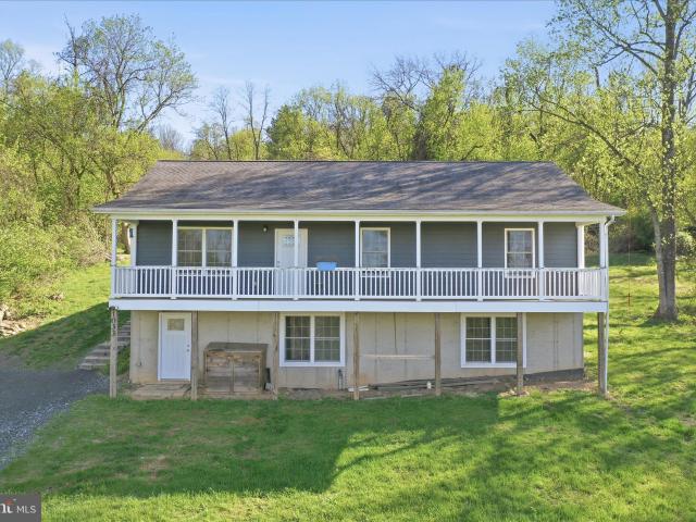 1033 Mountain Heights Rd, Front Royal, VA 22630 | MLS #VAWR2013