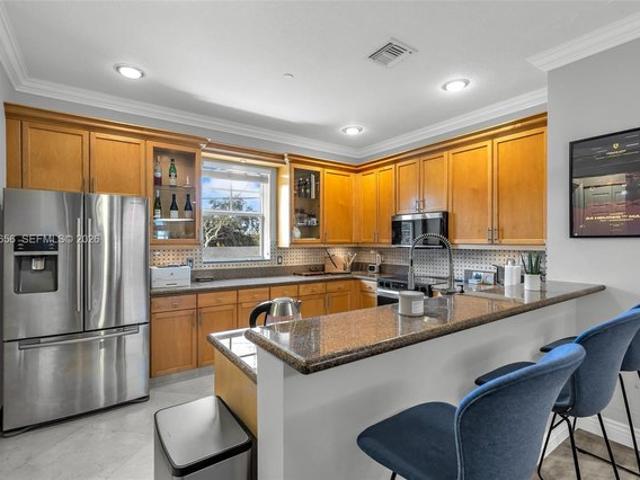 1033 NE 17th Way Unit 1905, Fort Lauderdale, FL 33304