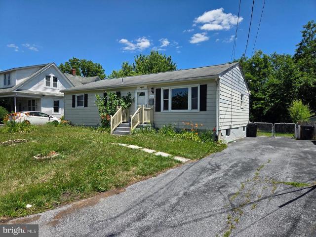 1033 Allen Drive