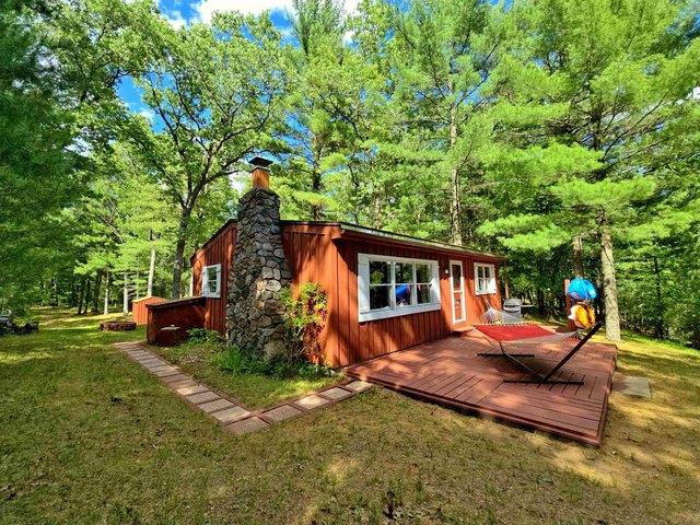 1033 Czech Ln, Friendship, WI 53934
