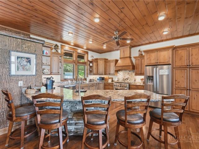 1033 Charter Hills Road