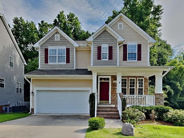 1033 Crystalwater Dr, Fuquay Varina, NC 27526