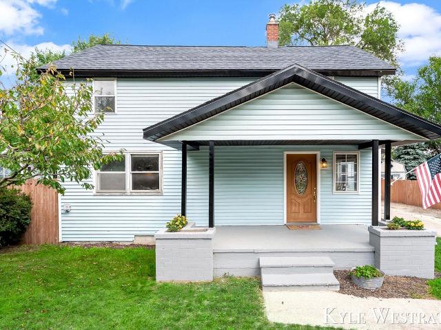 1033 Dahlia Avenue