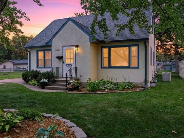 1033 Dayton Ave, Saint Paul Park, MN 55071