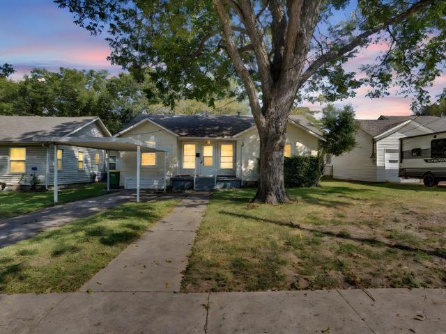 1033 E Elm Street