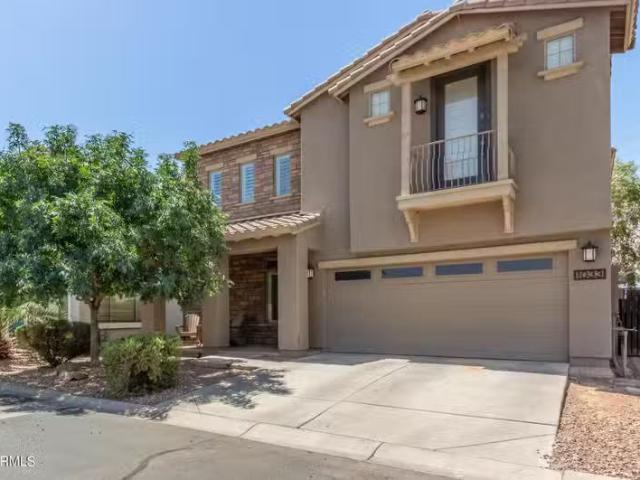 1033 E Julian Dr, Gilbert, AZ 85295 MLS 6726398