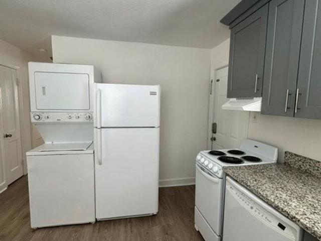 1033 E Ocean View Avenue 2 Bedroom Apartment for Rent at 1033 E Ocean View Ave, Norfolk, VA 23503 Bay View