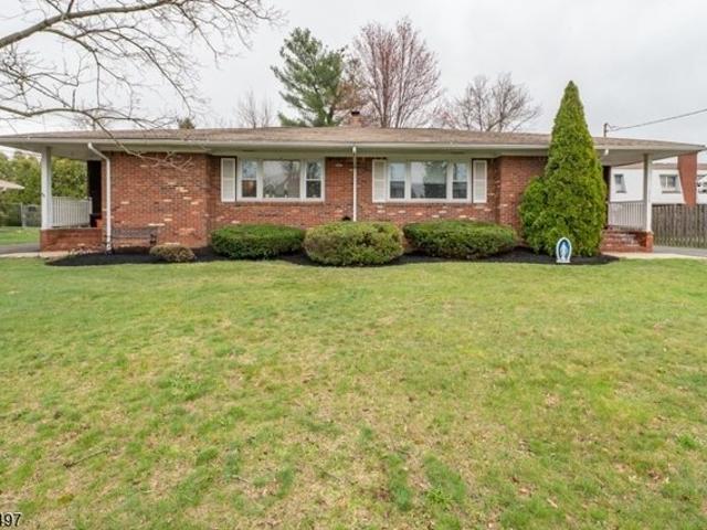 1033 Grove Unit A B, North Brunswick Township, NJ 08902