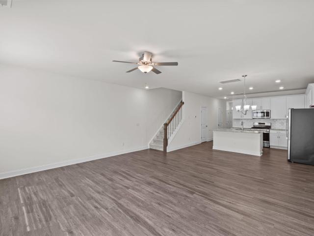 1033 Heartstone Way
