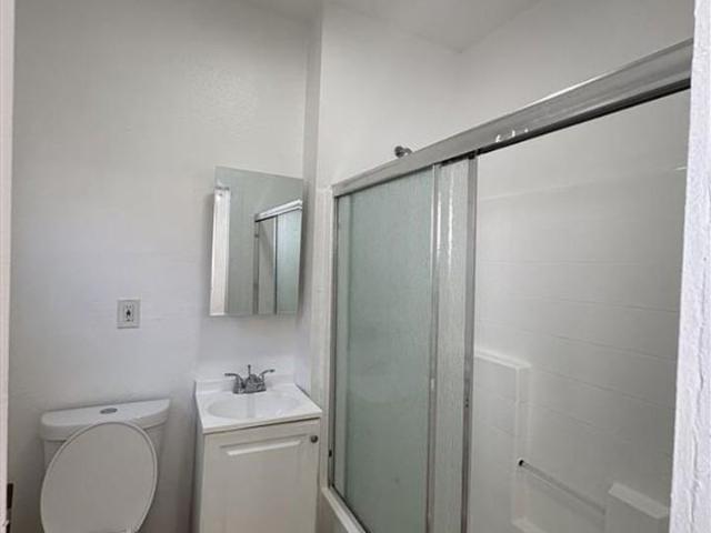 1033 Hoffman Ave in Long Beach 2 Bedroom Apartment for Rent at 1033 Hoffman Ave, Long Beach, CA 90813 Central Long Beach