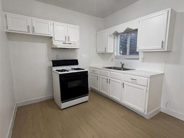 1033 Hoffman Ave in Long Beach