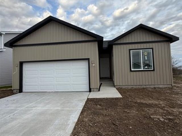 1033 Linden St, De Soto, IA 50069