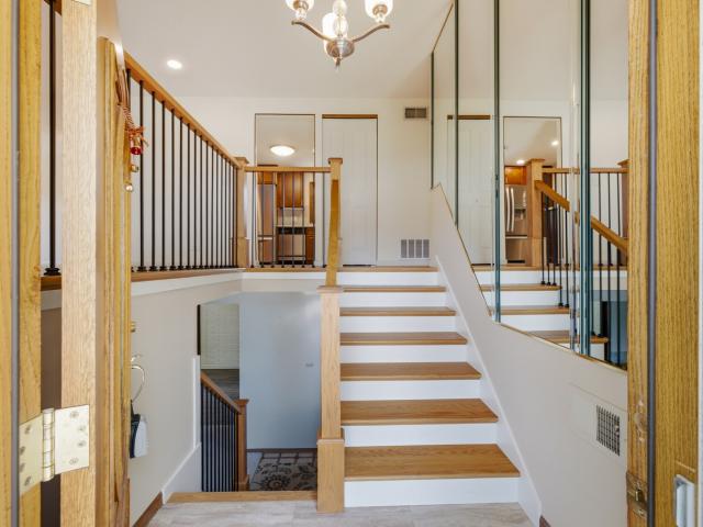 1033 Lowell Lane