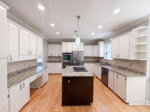 1033 Panther Hill Lane