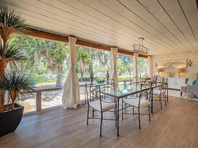 1033 Summerford Ln, Manning, SC 29102