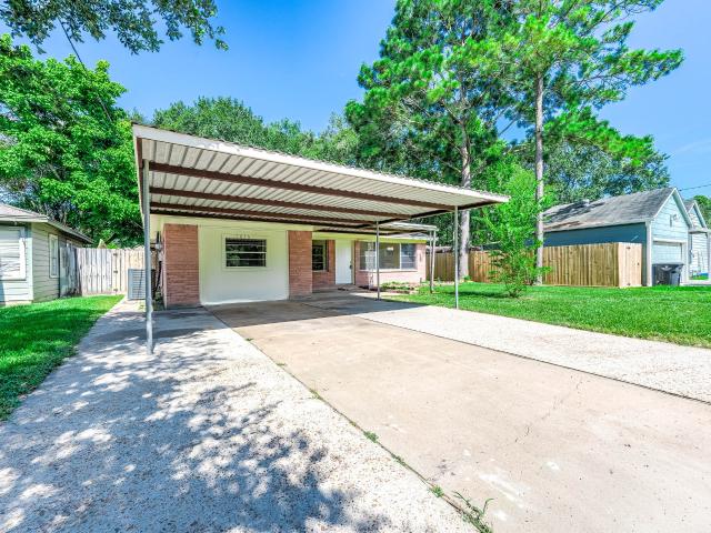 1033 S Booth Lane