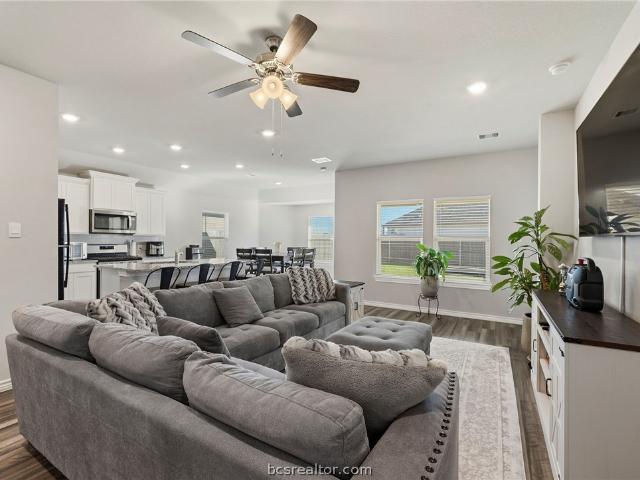 1033 Verona Drive