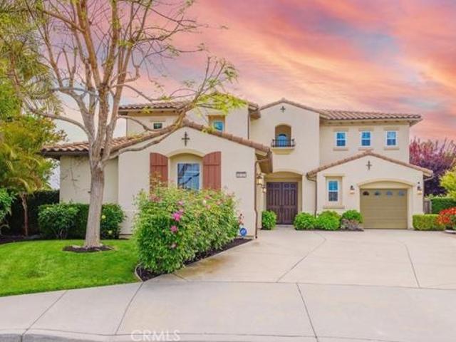 1033 Village Dr, Oceanside, CA 92057