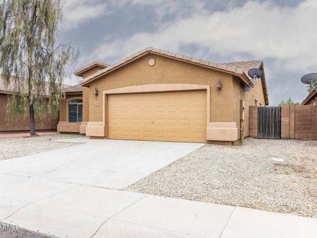 1033 W NINA Drive