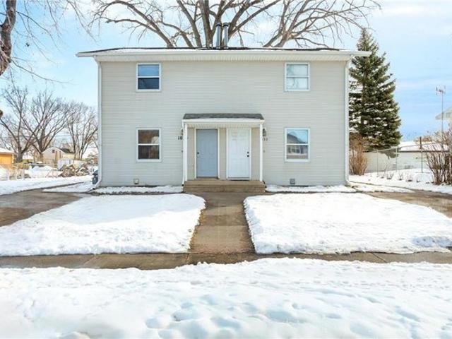 1033 103 th St N, Fargo, ND 58102