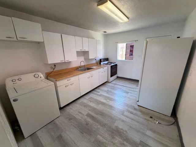 1033 1037 Alvarado 2 Bedroom Apartment for Rent at 1033 Alvarado Dr Se, Albuquerque, NM 87108 South San Pedro
