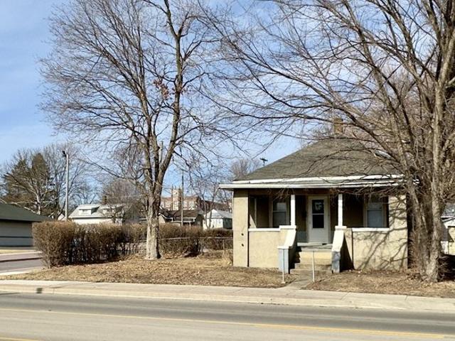 103 3rd St, LaSalle, IL 61301