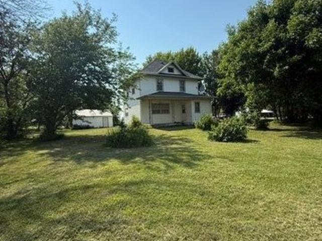 103 14th St, Brewster, MN 56119