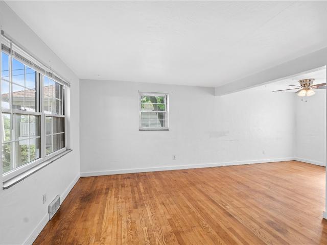 103 5th Ave
