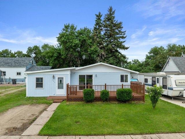 103 5th St, Glenburn, ND 58740