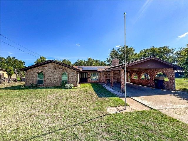 103 5th St, Rule, TX 79547