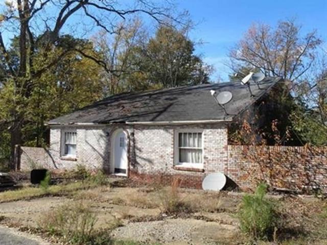 103 5th St, Rison, AR 71665