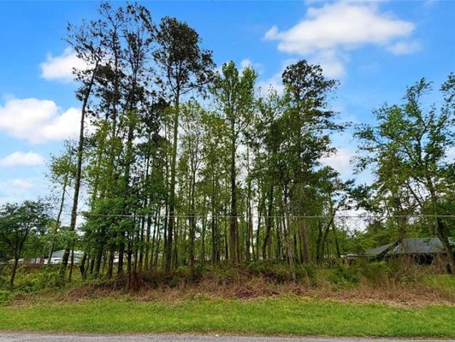 103 County Road 432, Dayton, TX 77535