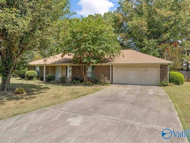 103 Cove Crest Dr, Toney, AL 35773