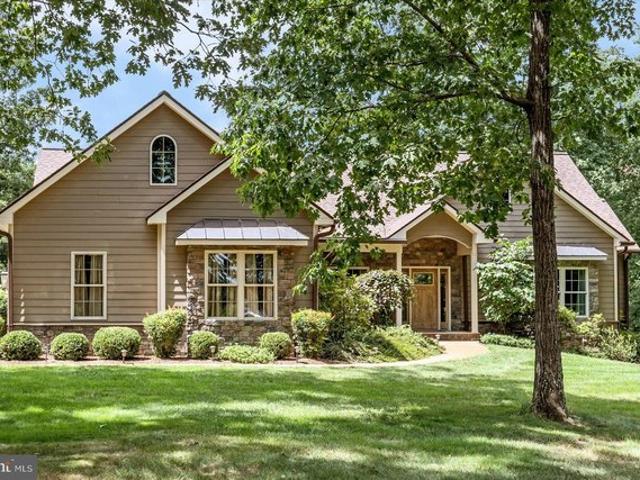 103 Comforter Ln, Clear Brook, VA 22624