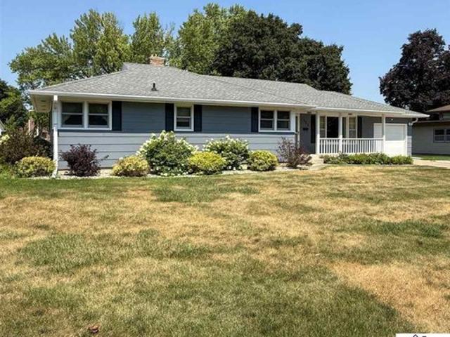 103 Camelsback Rd, New Ulm, MN 56073