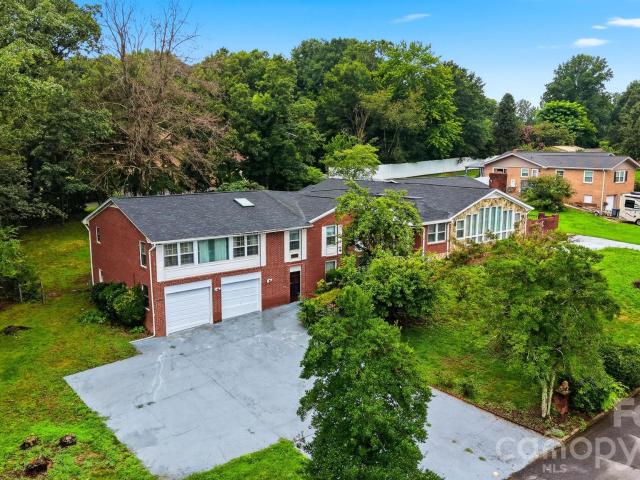 103 Castlegate Drive