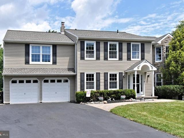 103 Chaucer Ct, Lansdale, PA 19446