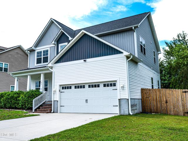 103 Chestwood Court