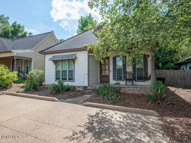 103 Creekside