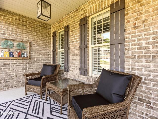 103 Crest Pointe Lane